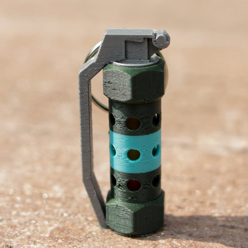 Counter-strike Style Flash Bang Keychain, CSGO - Etsy