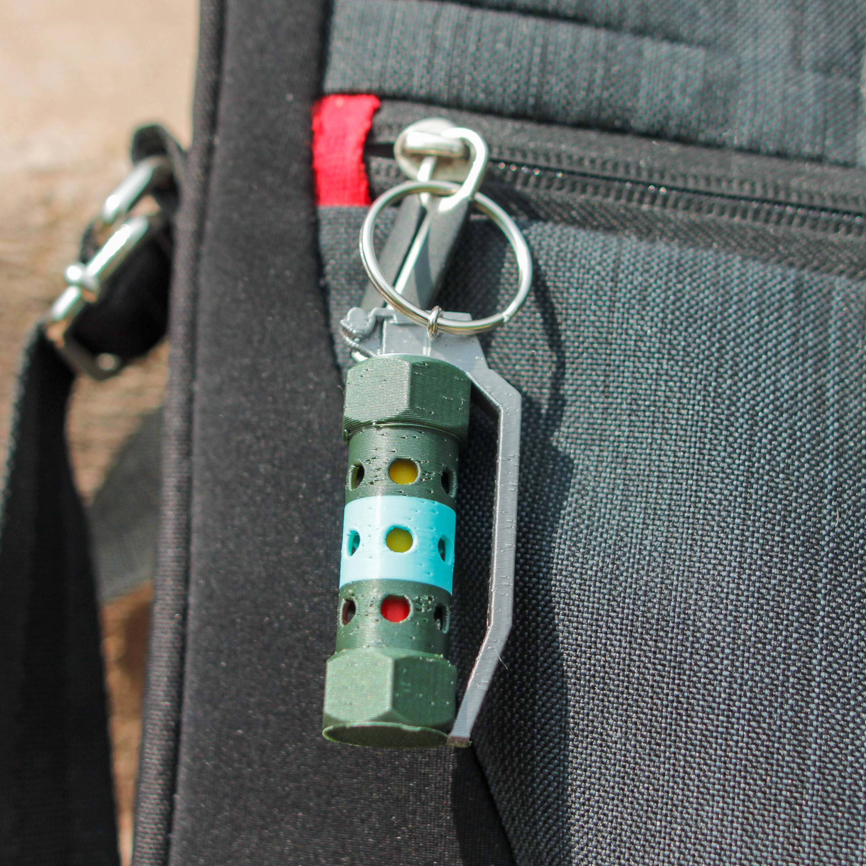 Counter-strike Style Flash Bang Keychain, CSGO - Etsy