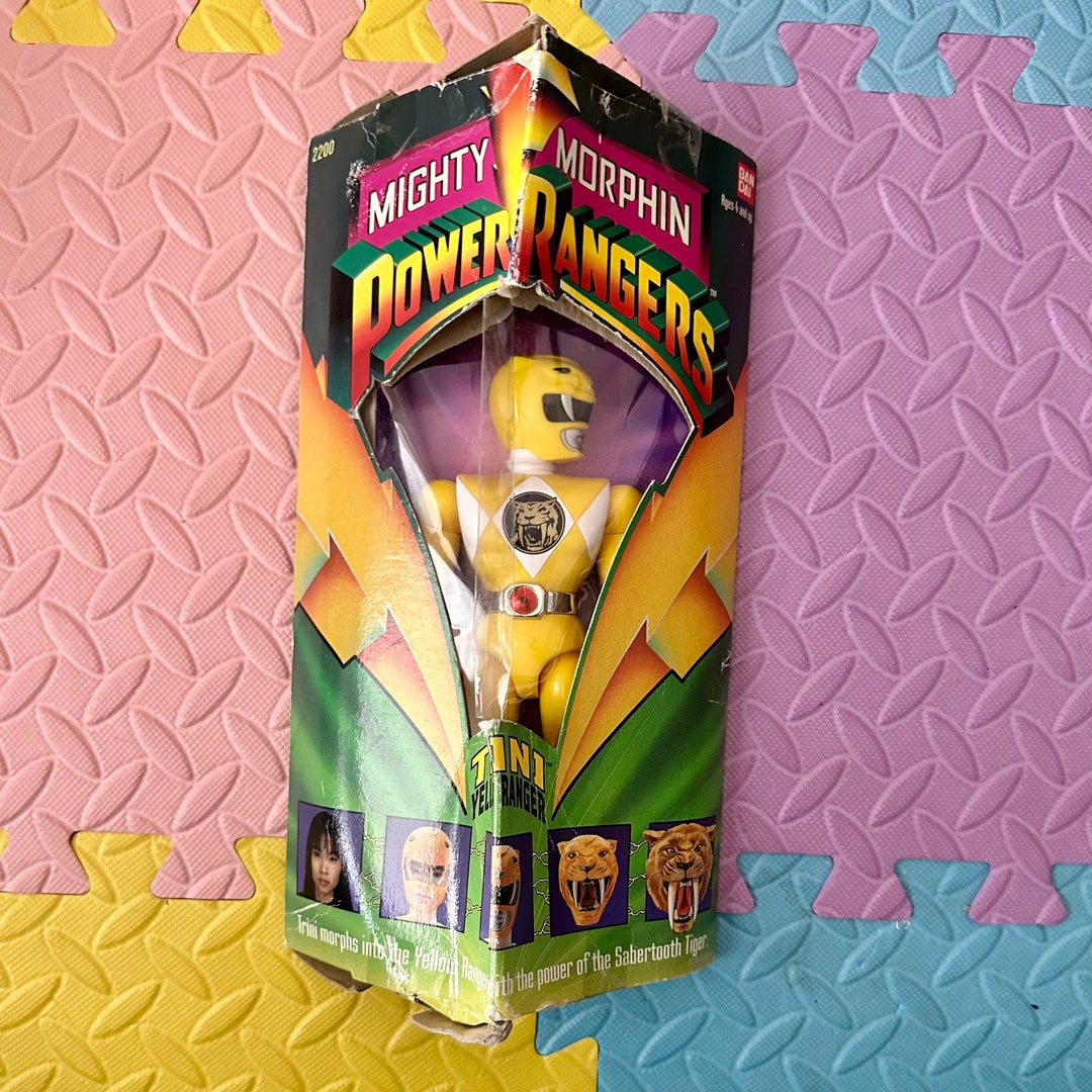 Vintage 1993 Bandai Mighty Morphin Power Rangers Yellow Ranger Trini ...