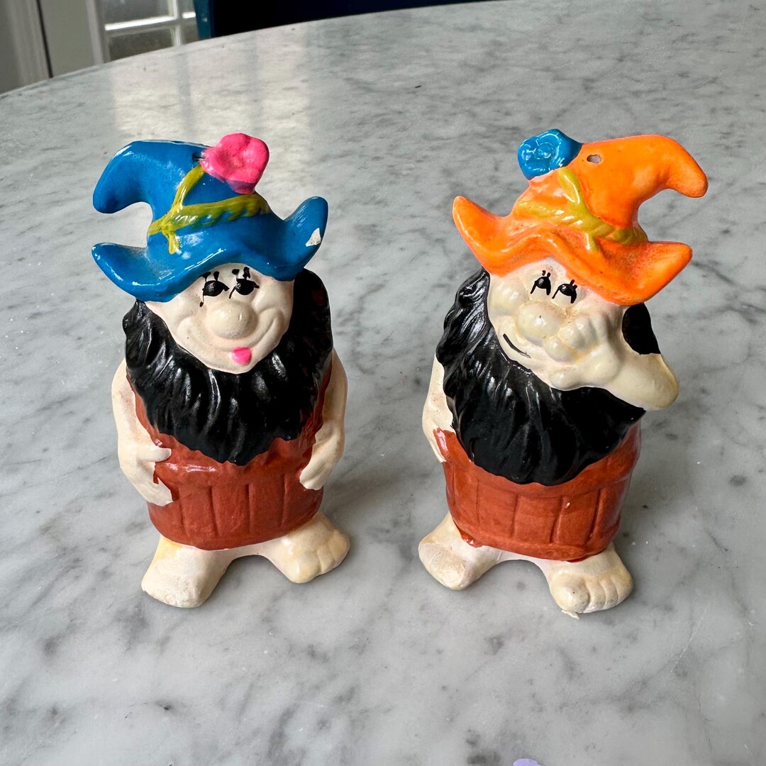 Vintage Ceramic Hillbilly Salt and Pepper Shakers Figurines - Etsy