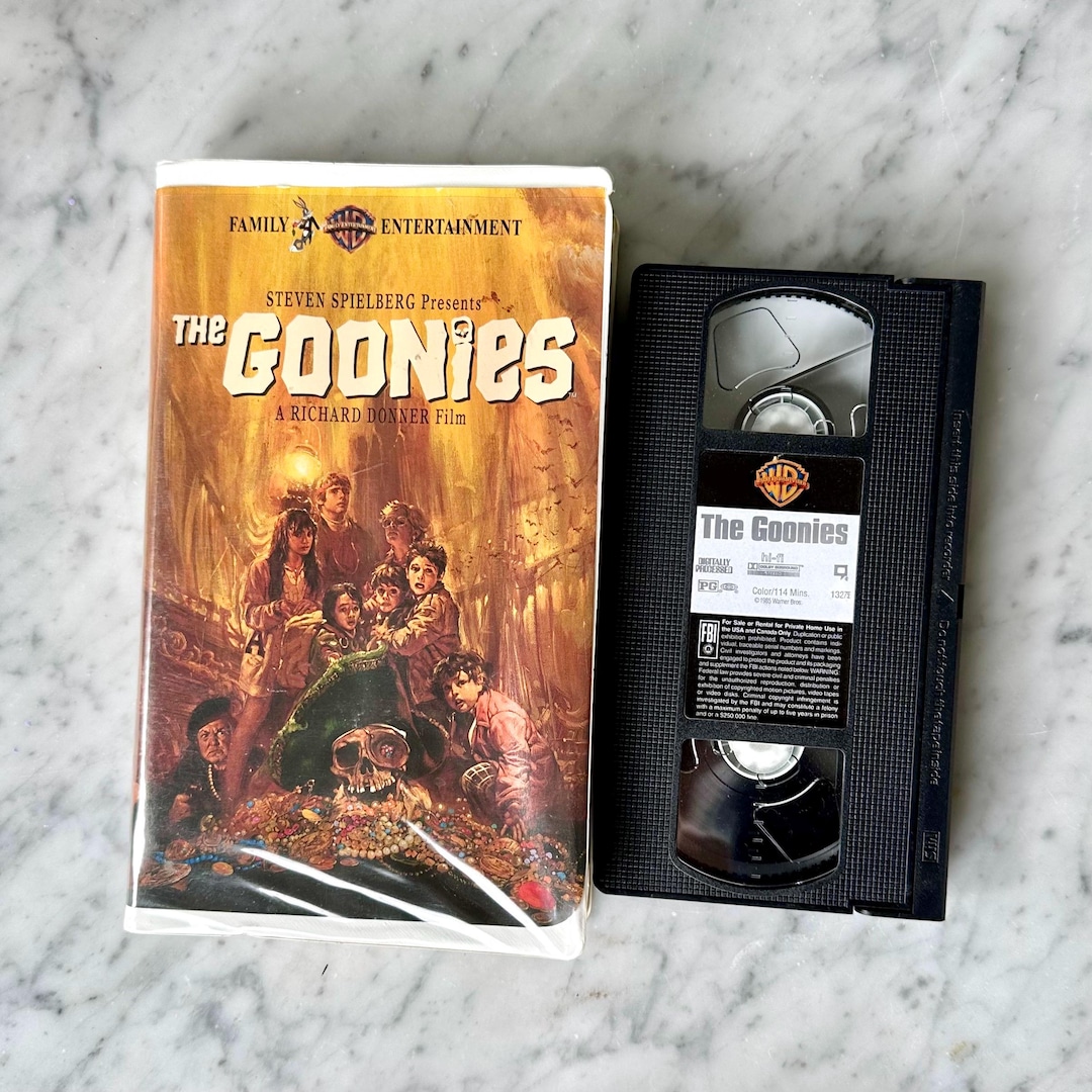 Vintage 1985 the Goonies White Clamshell VHS - Etsy