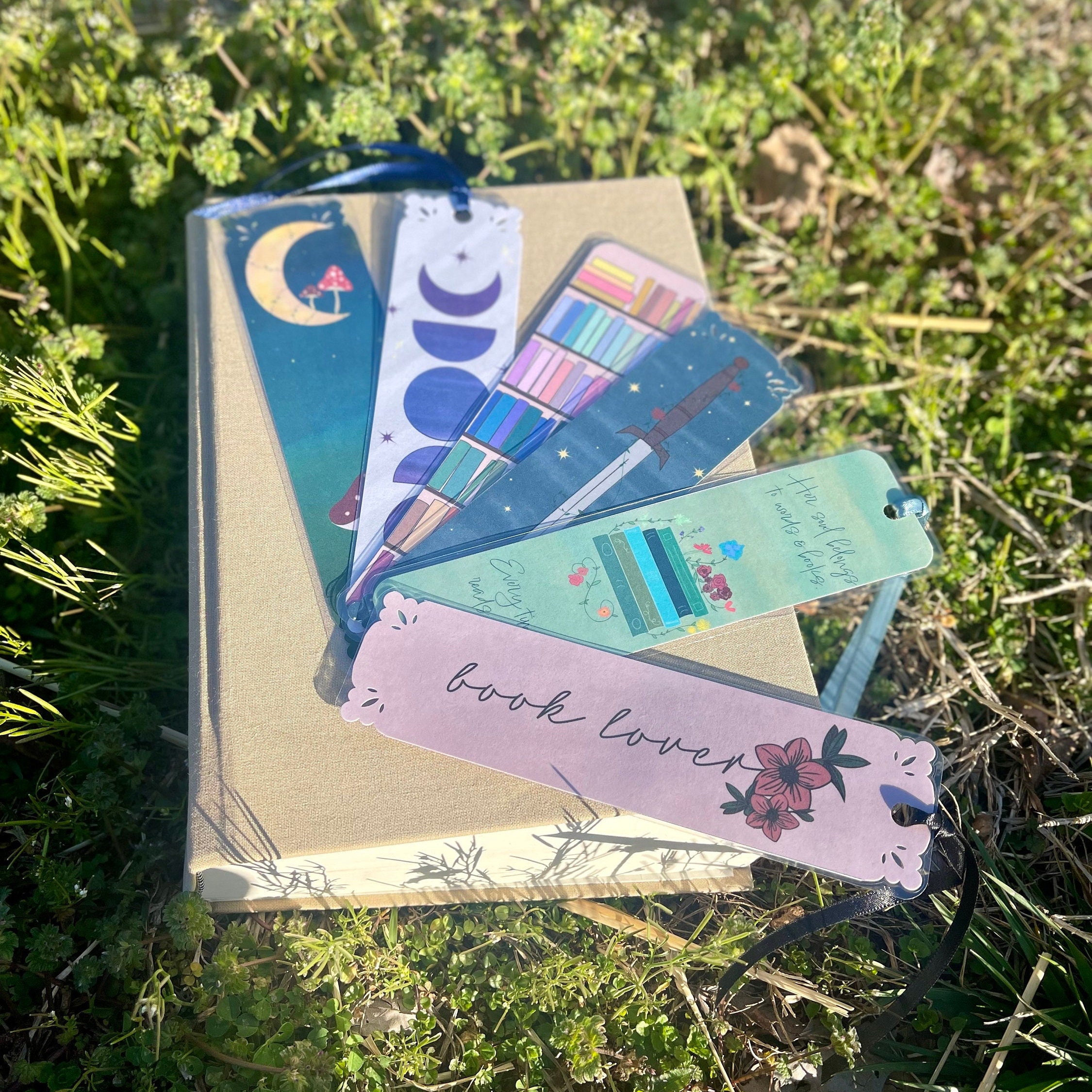 Handmade book Lover Bookmark, Premium Laminated Bookmark, Bookmark for ...