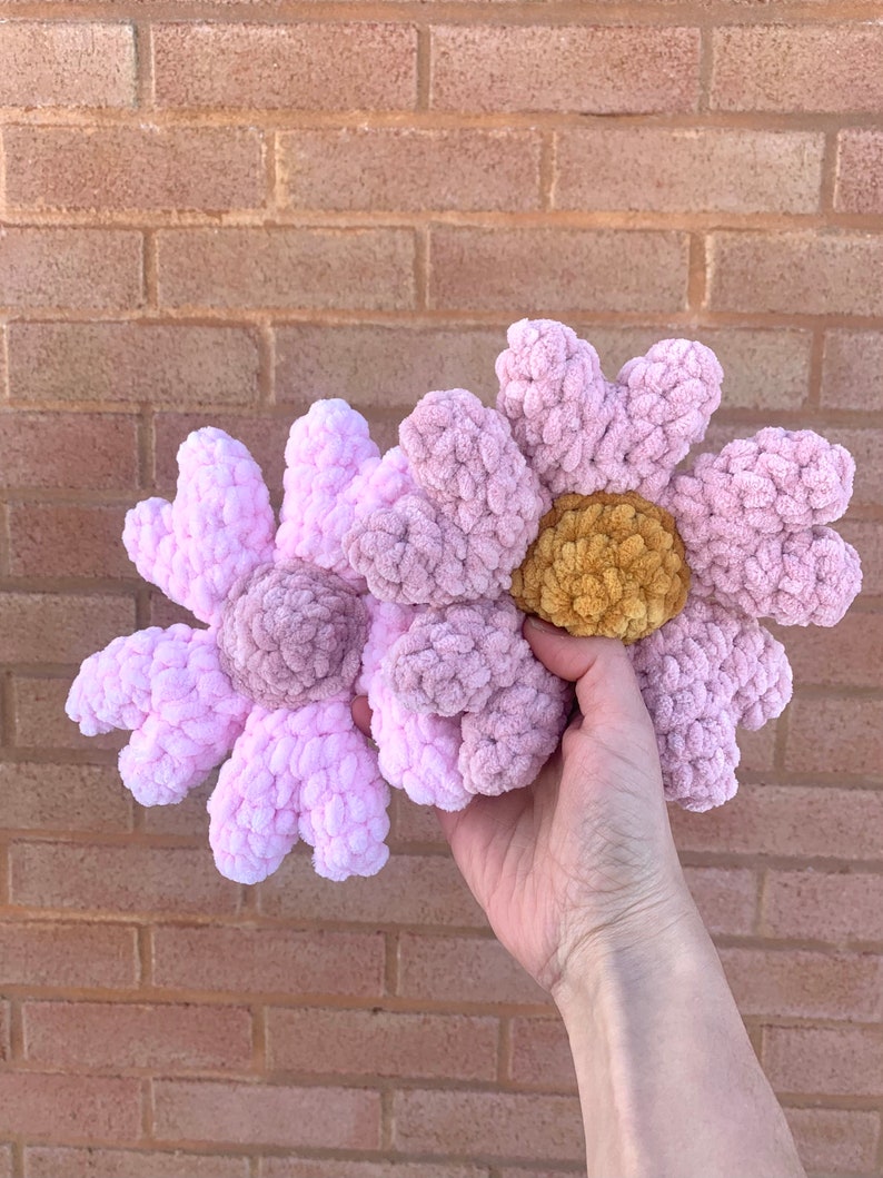 Leia Flower Crochet Pattern - Etsy
