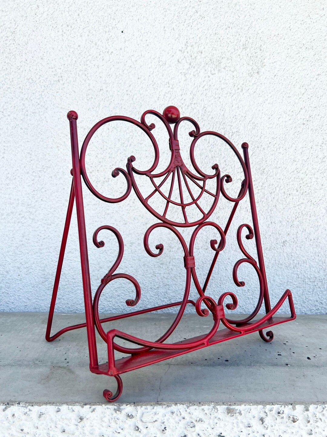 Red Metal Book Stand Art Easel - Etsy