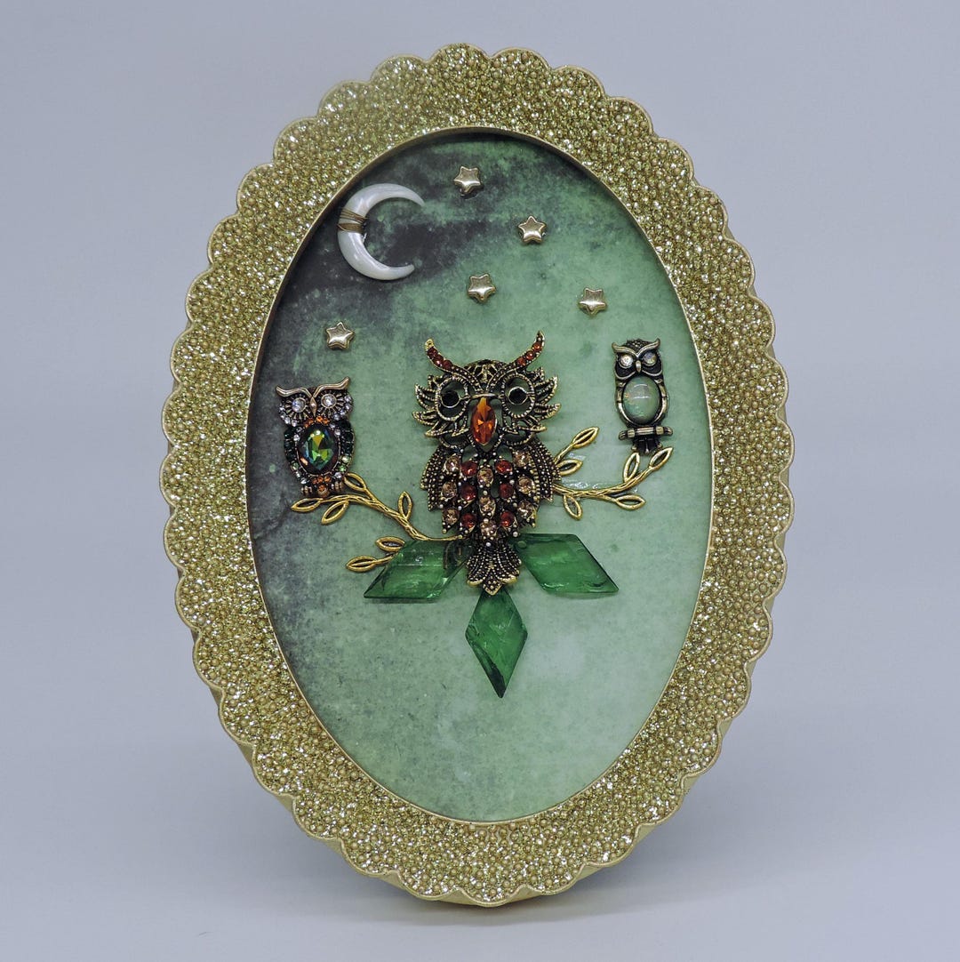 Handmade Jeweled Owl Picture in Gold Oval Frame (5x7 Inch) - Etsy