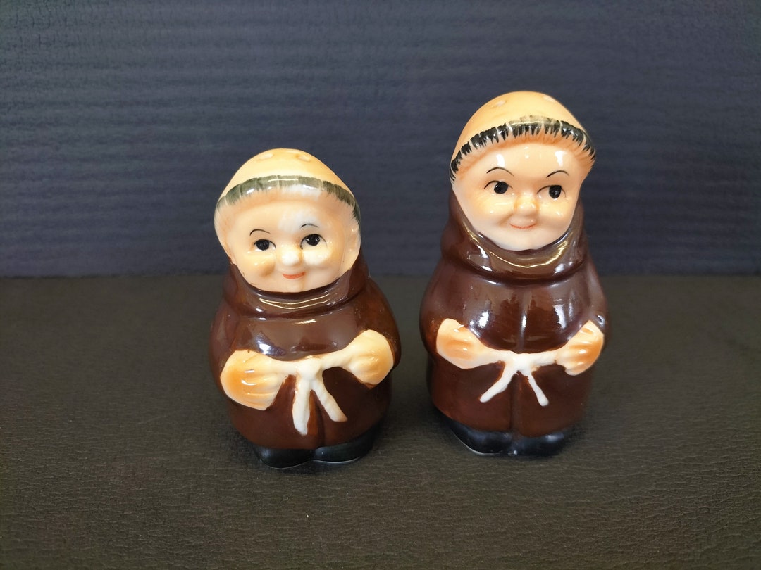 Vintage Friar Tuck Monk Salt and Pepper Shakers - Etsy