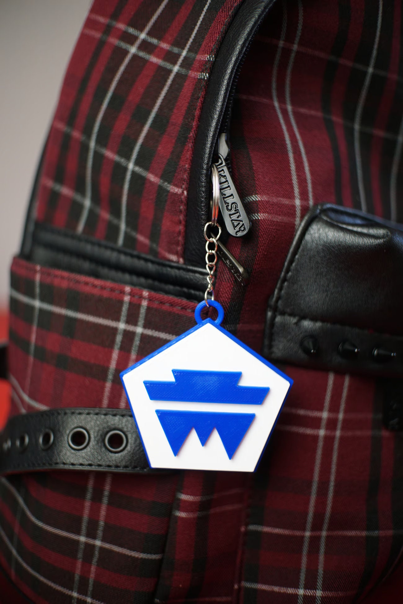 Metal Arms Droids & Mils Logo Keychains - Etsy