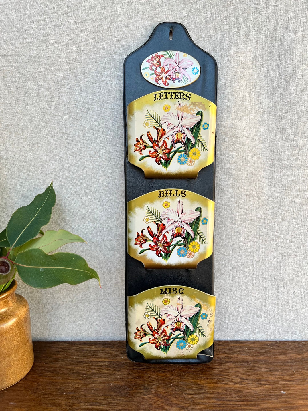 Vintage Wildflower Wall Mounted Vertical Bill Sorter, Mail Divider ...