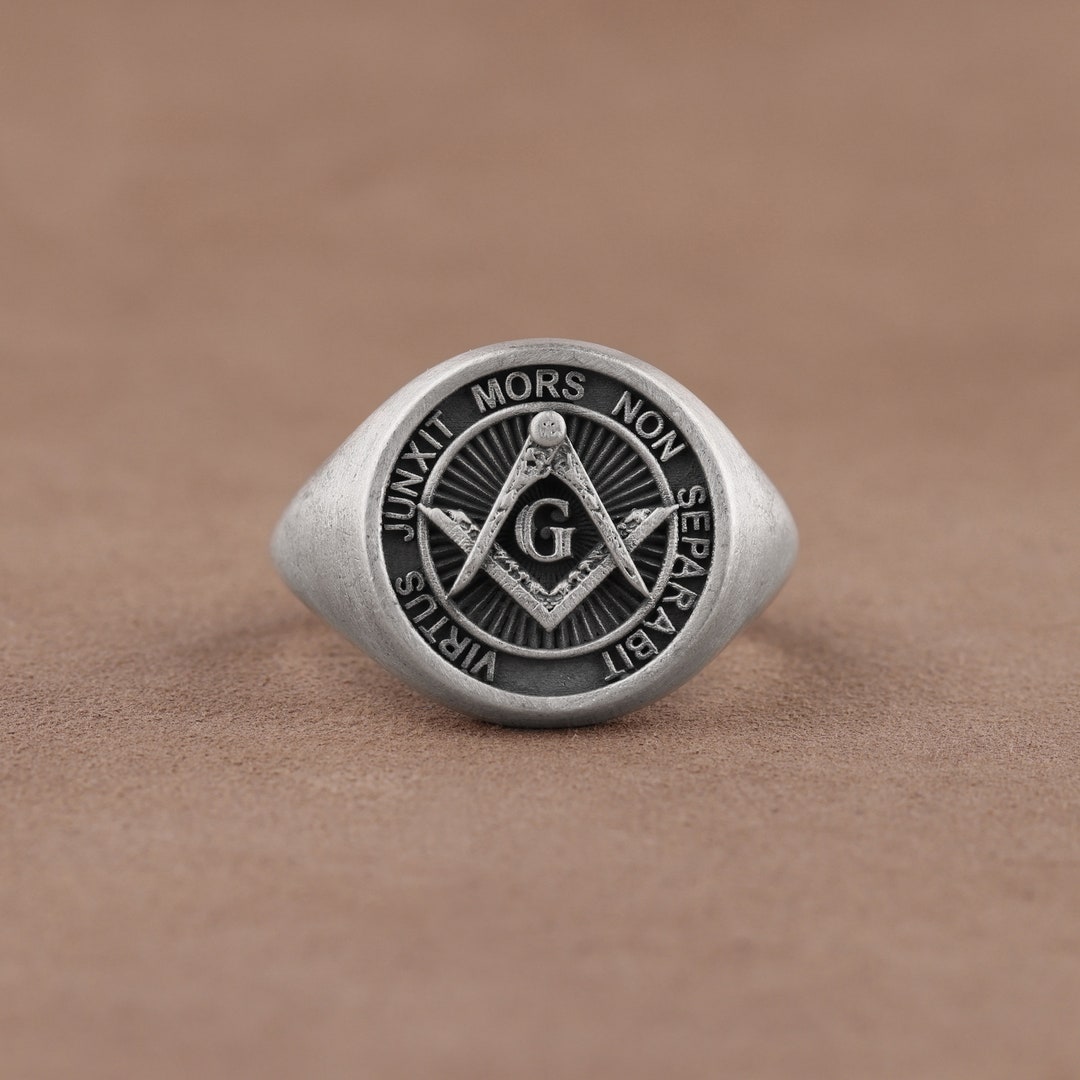 Round Freemason Symbol Mens Signet Ring, 925 Sterling Silver Master ...
