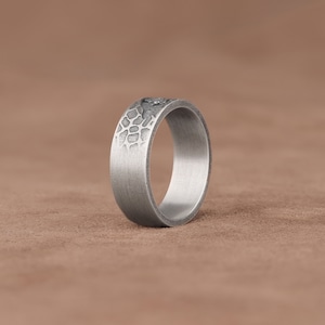 Lion and Lioness Mural Engraved Textured Band Ring, 925 Sterling Silver ...