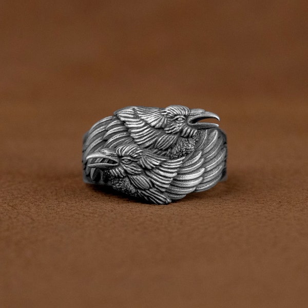 Raven Wedding Ring - Etsy