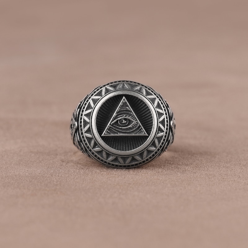 Silver Pyramid Ring - Etsy