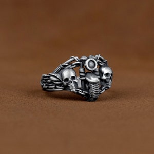Stelring Silver Biker Skull Men Ring, Moto Chain Ring, Motorcycle Ring ...