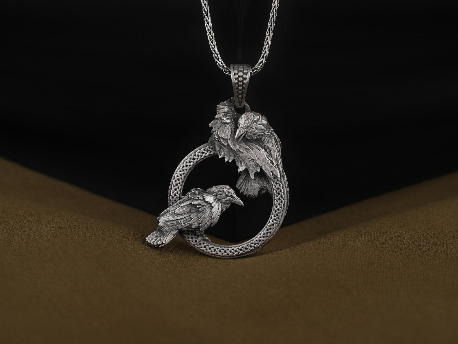 Odin's Ravens Hugin and Munin on a Celtic Knot Circle - Etsy