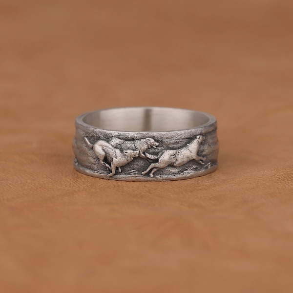Wolf Ring - Etsy