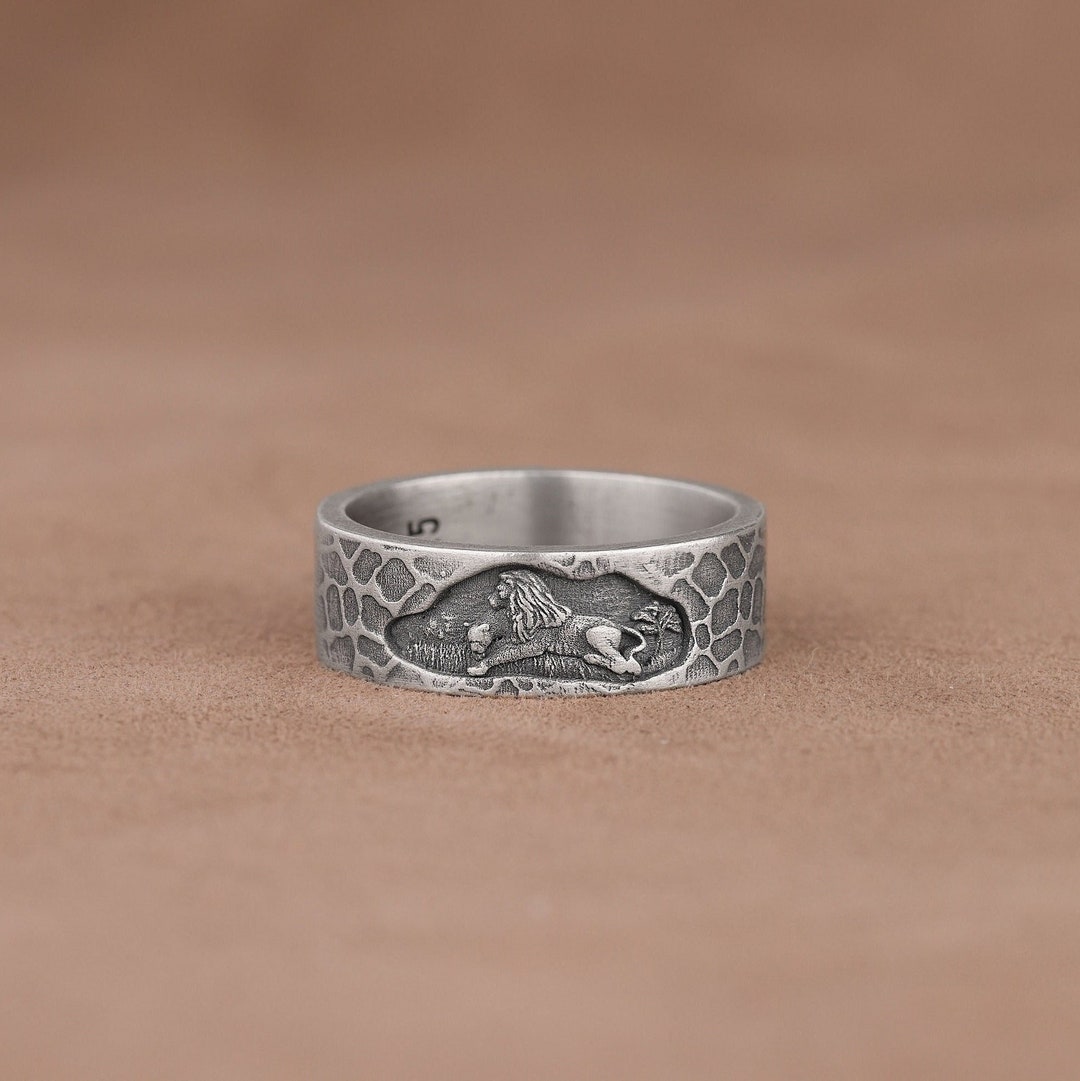 Lion and Lioness Mural Engraved Textured Band Ring, 925 Sterling Silver ...