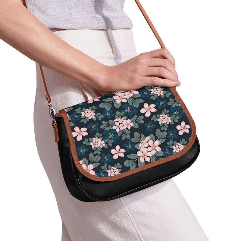 Japanese Design Small Purse - Etsy