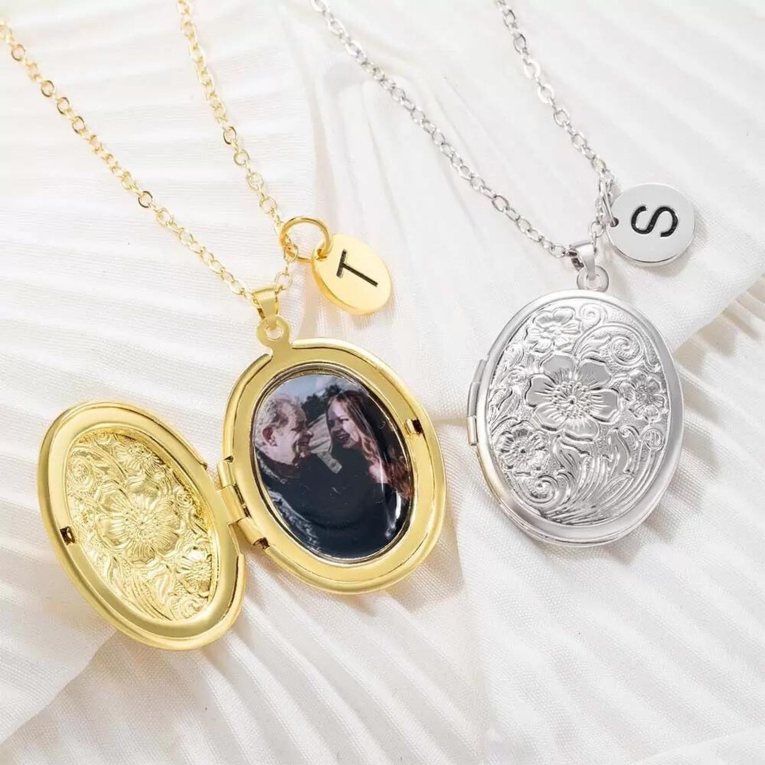 Custom Photo Locket Necklace Personalized Initial Picture Engraved Name ...