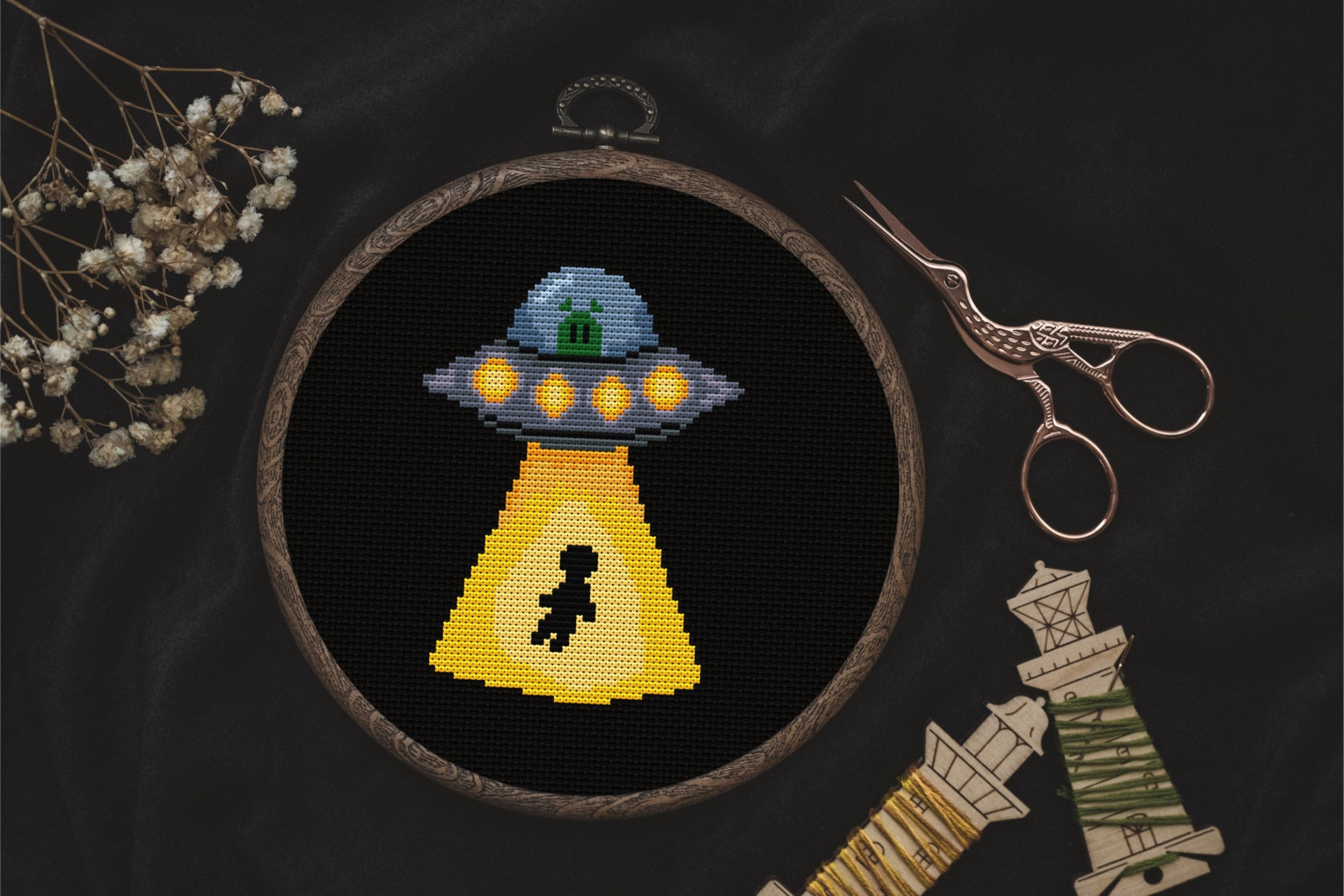 Alien Abduction UFO Cross Stitch Pattern / Easy Counted Cross Stitch ...