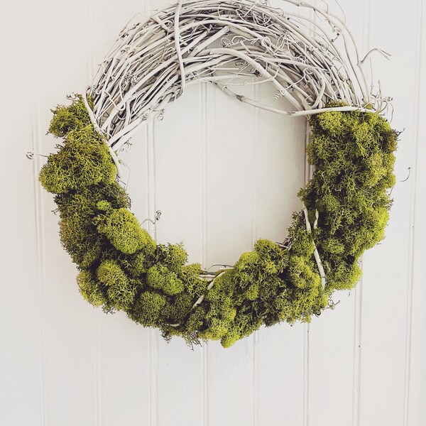 Moss Wreath - Etsy