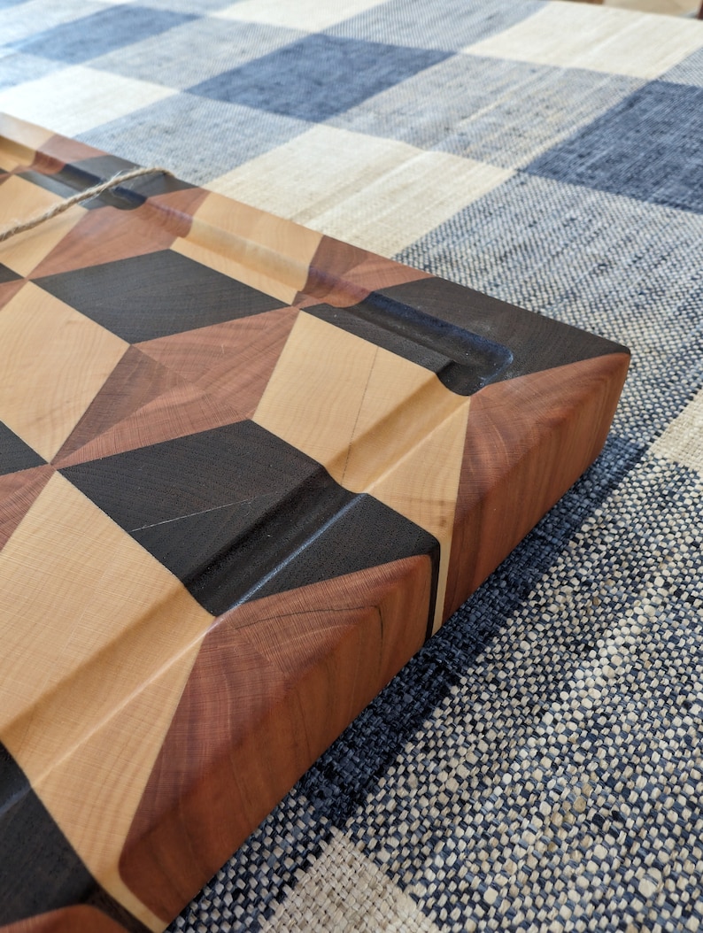 3D Cube Cutting Board - Etsy