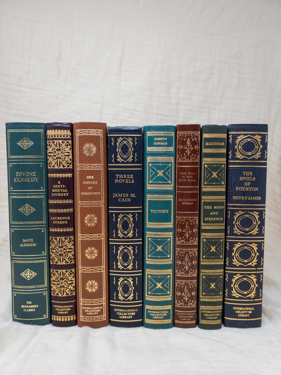 Gilded Gold Vintage Book Bundle (set of 8)- Book Shelf Decor, Gold ...