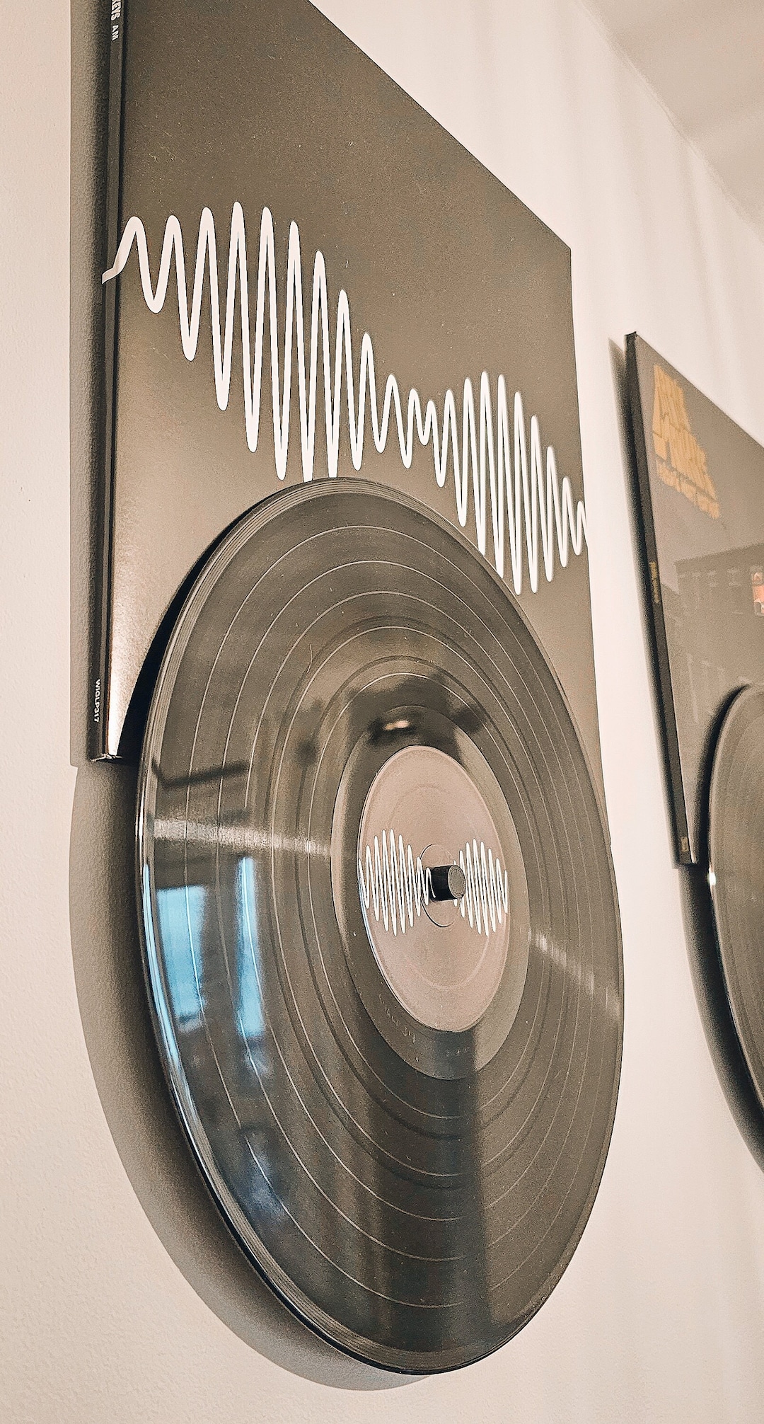 Vinyl Record and Sleeve Holder - Record Roll - Wall Mounted Display ...