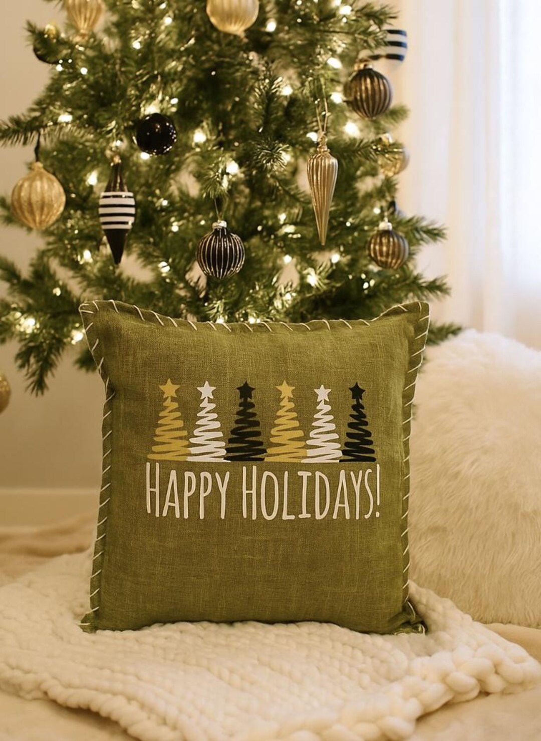 Happy Holidays Custom Christmas Pillow. Personalize as You Wish. - Etsy