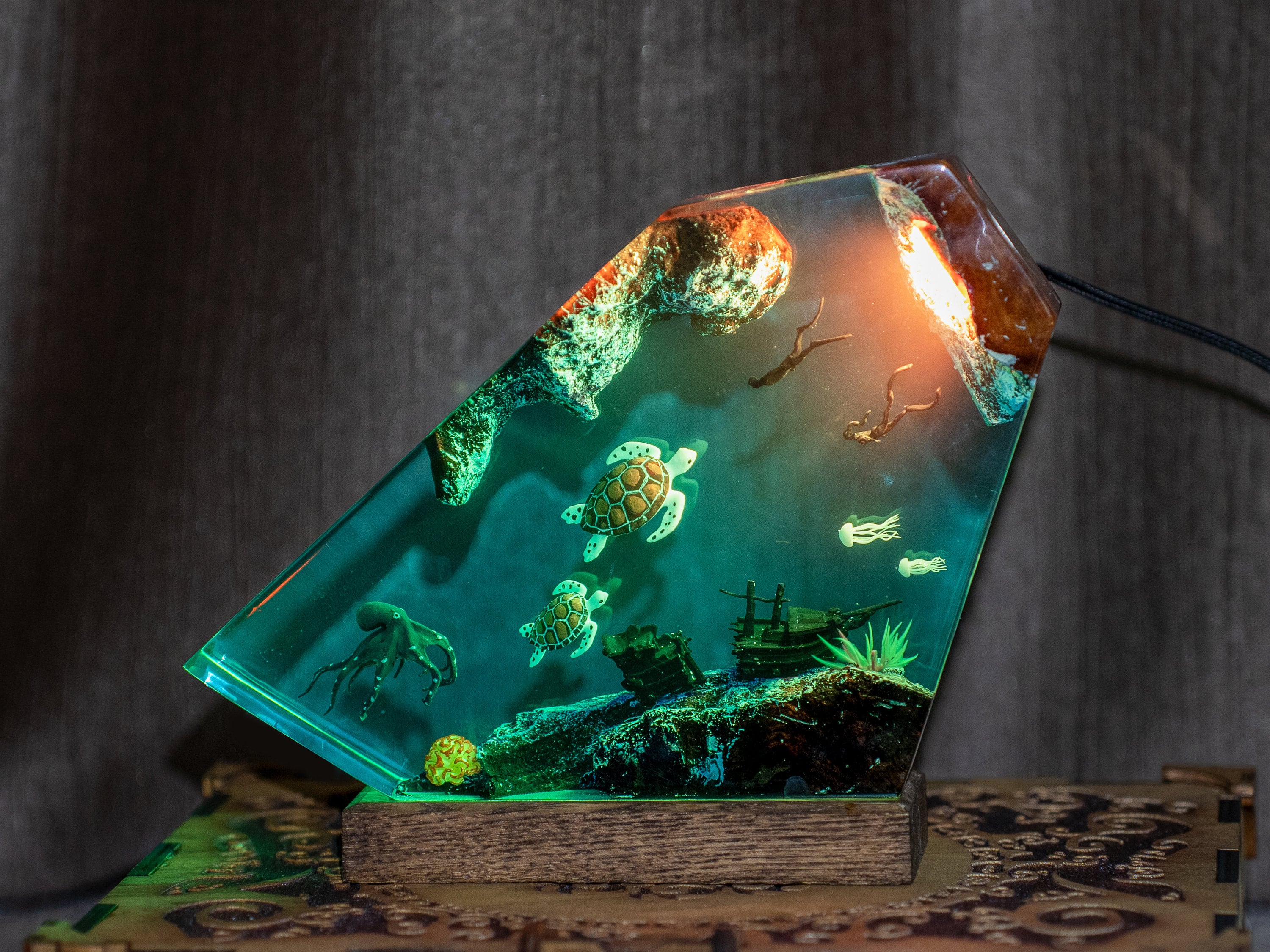 Turtles & Driver Epoxy Resin Night Light - Unique Gift for Ocean Lovers ...
