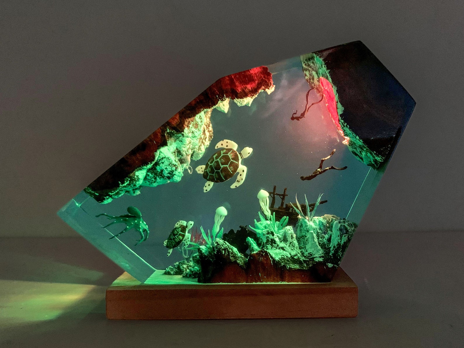 Turtles & Driver Epoxy Resin Night Light - Unique Gift for Ocean Lovers ...