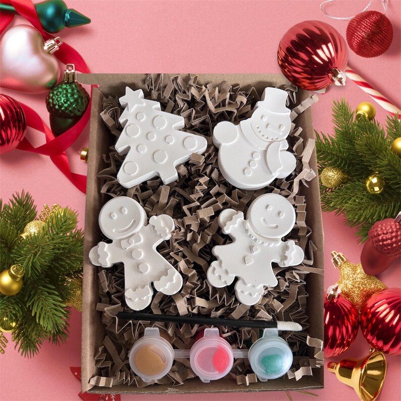 Christmas 4pc Inspired Figure Painting Kit - Christmas Eve Box ...