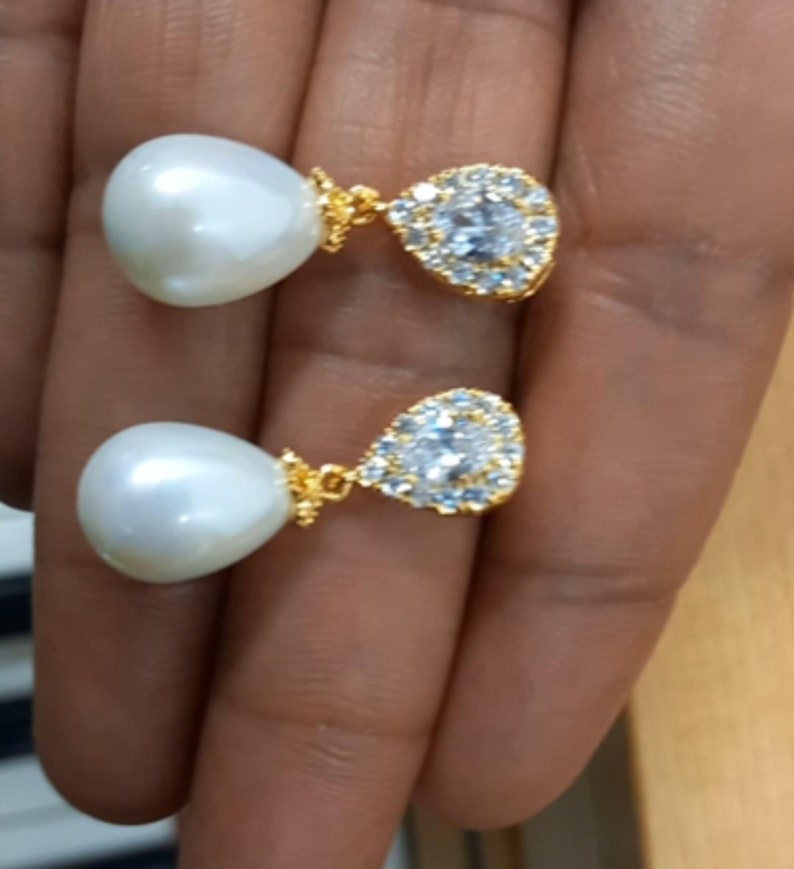 Fresh Water Pearl, Tear Drop, Diamond Cubic Zirconia Earing. Wedding ...