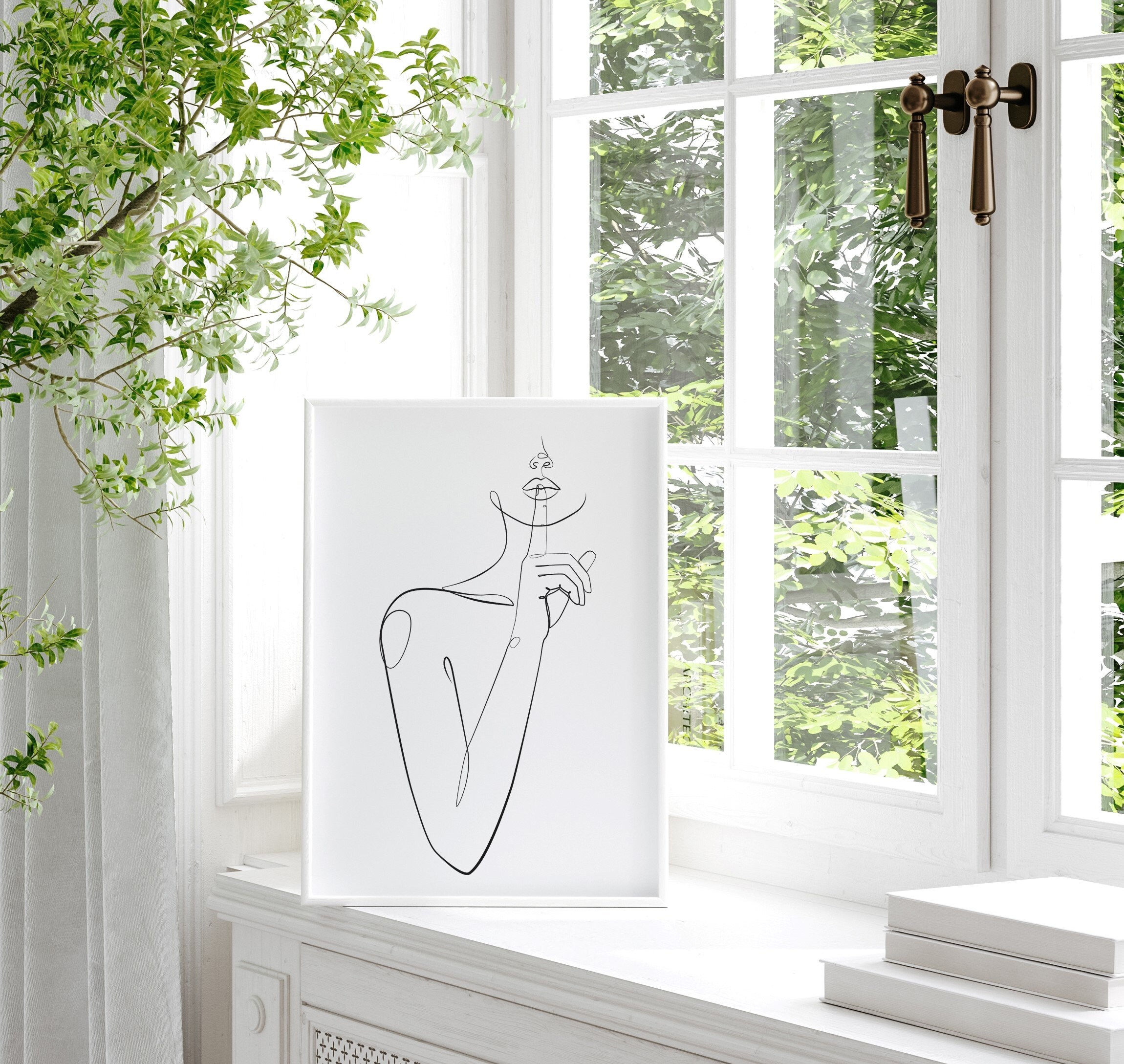 Shhh Gesture Woman Print, Minimalist One Line Female Figure, Elegant ...