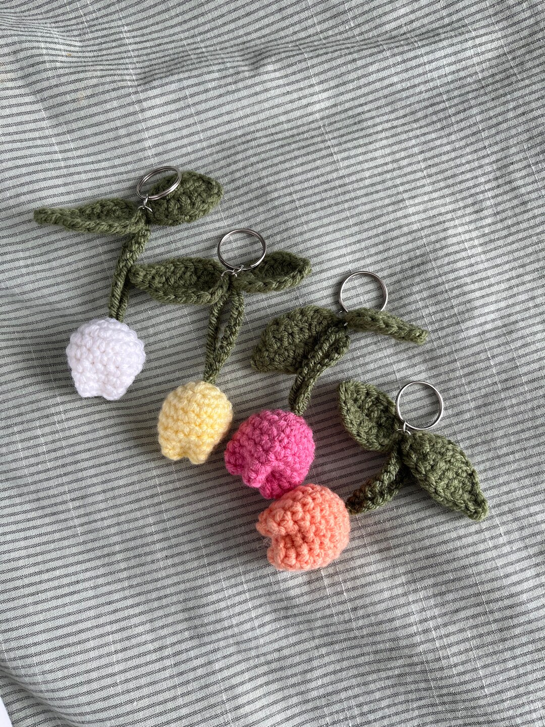 Crochet Tulip Flower Keychain - Etsy