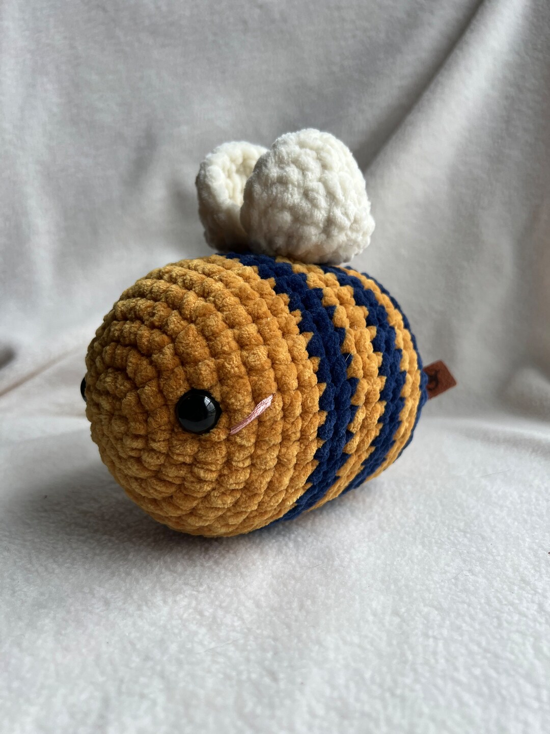 Bee Crochet Plushie | Amigurumi Crochet Bee | Handmade Crochet Gift - Etsy