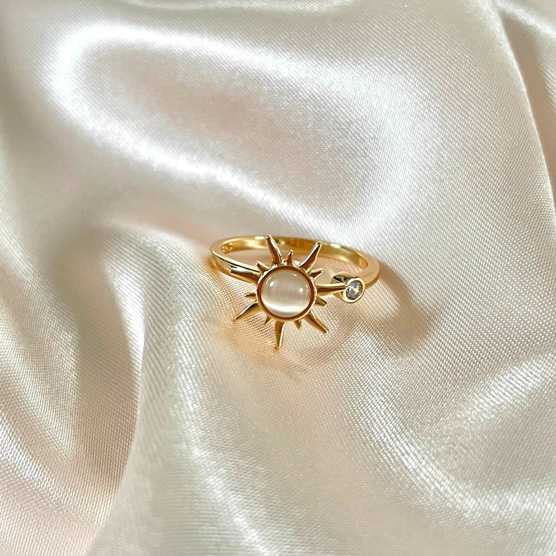 Mindful Spin Rings: A Fidget Aid for Anxiety and Meditation With Gold ...