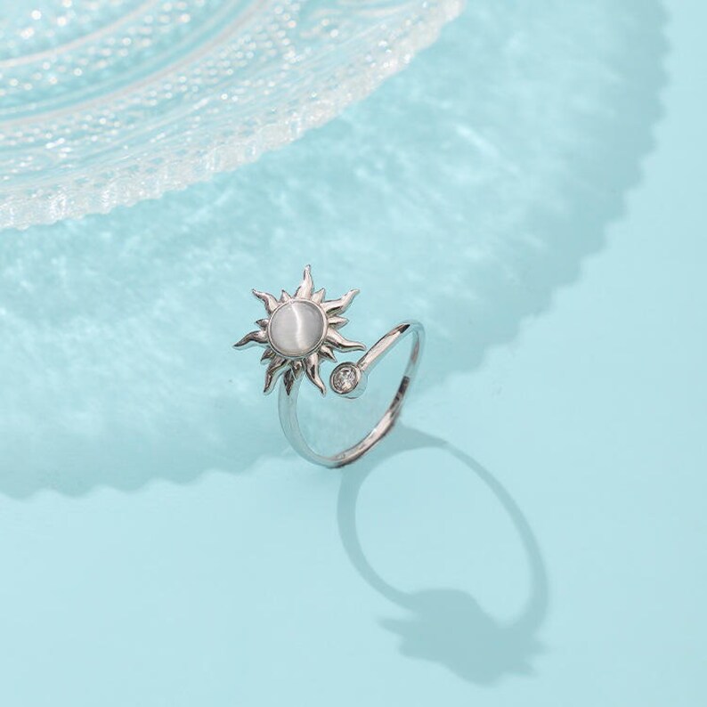Mindful Spin Rings: A Fidget Aid for Anxiety and Meditation With Gold ...