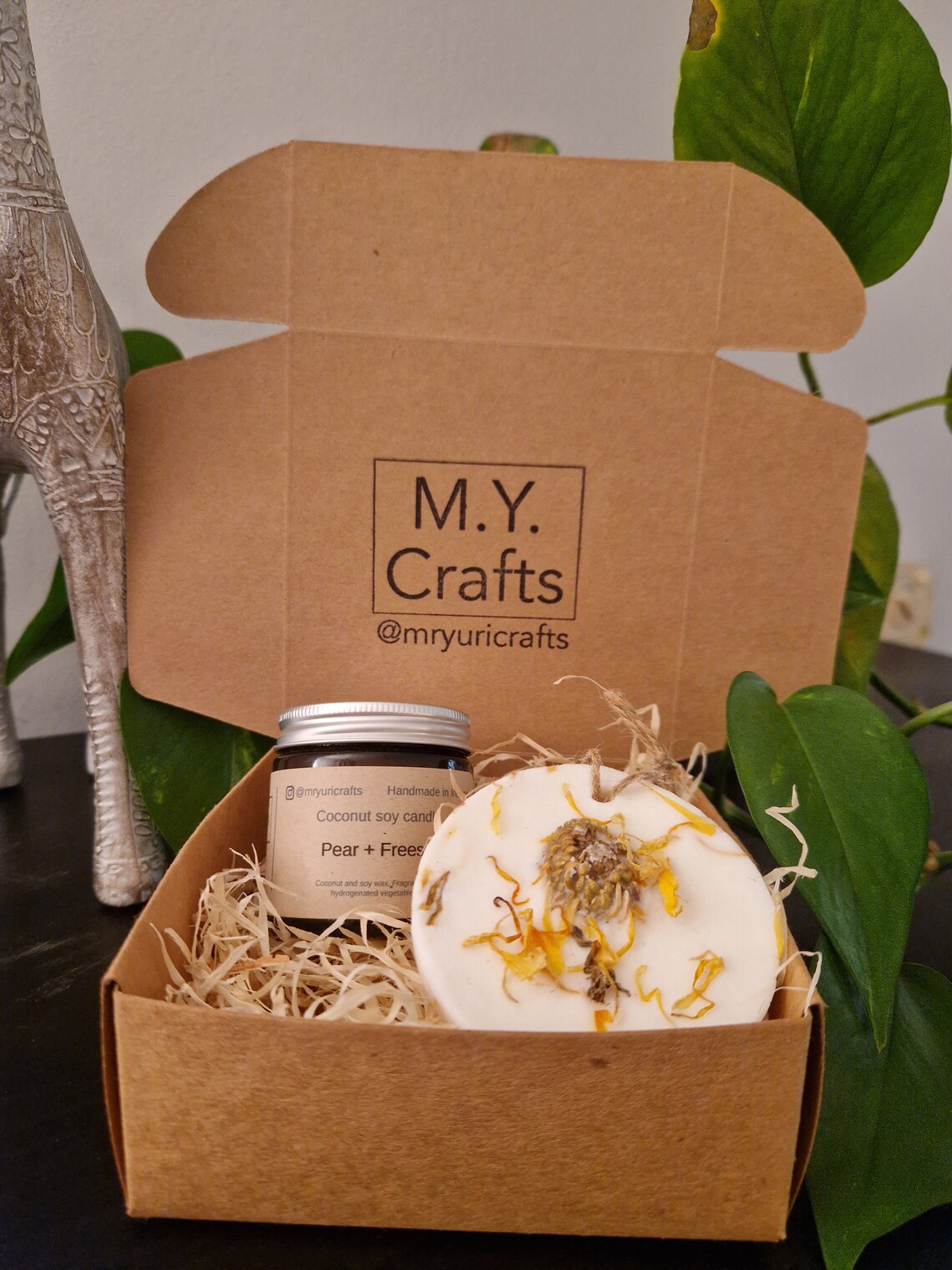 Small Gift Set Wardrobe Hanger 50g Candle - Etsy