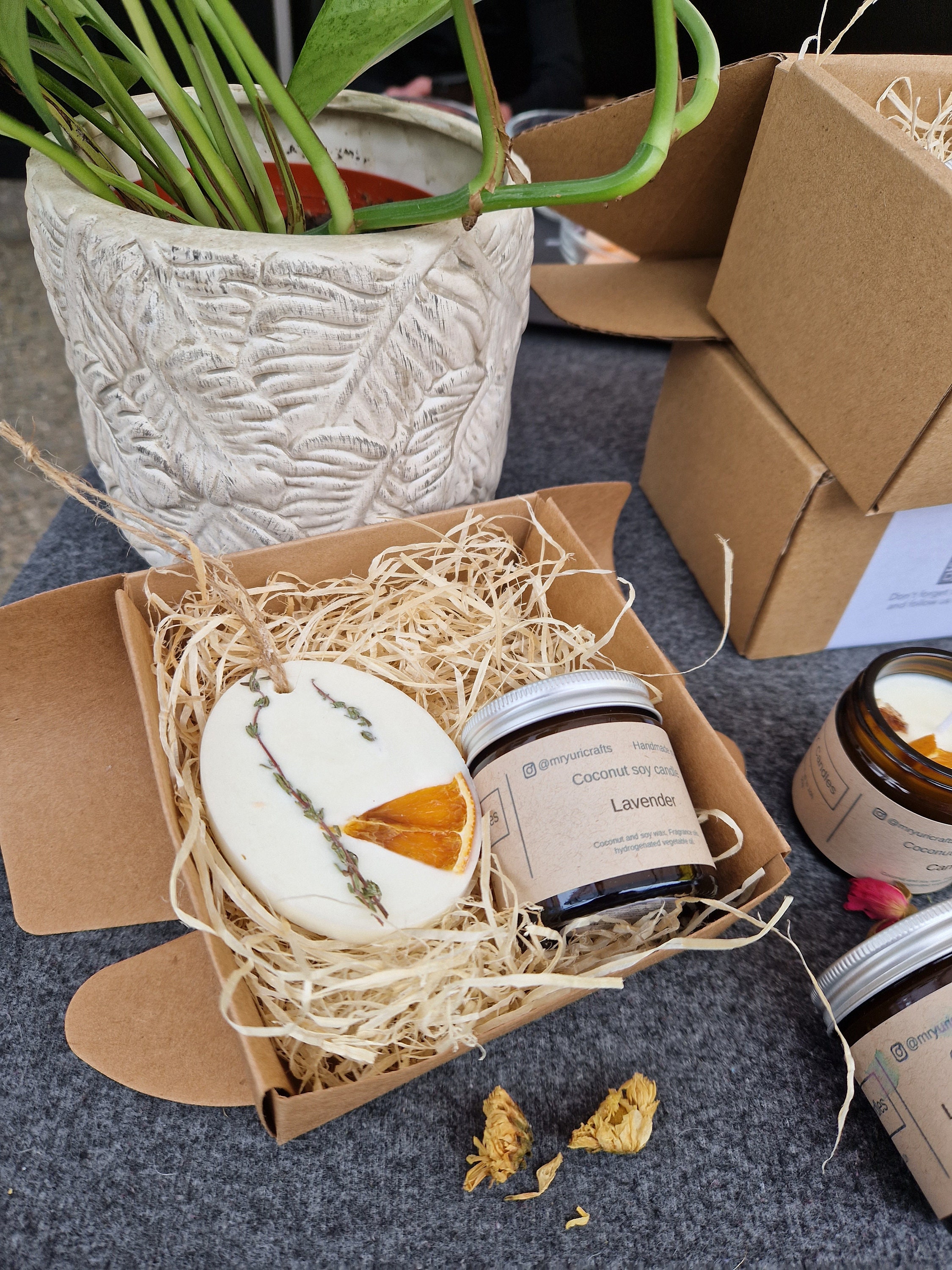 Small Gift Set Wardrobe Hanger 50g Candle - Etsy