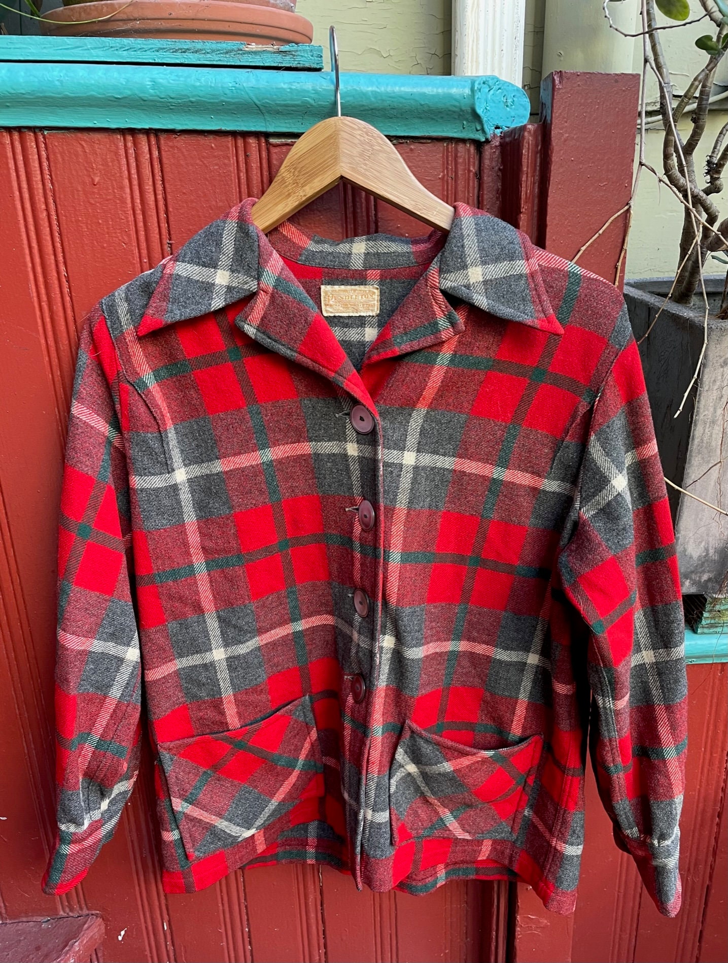 Pendelton 49er Jacket Womens Large Red Black Plaid Wool Button Vintage ...