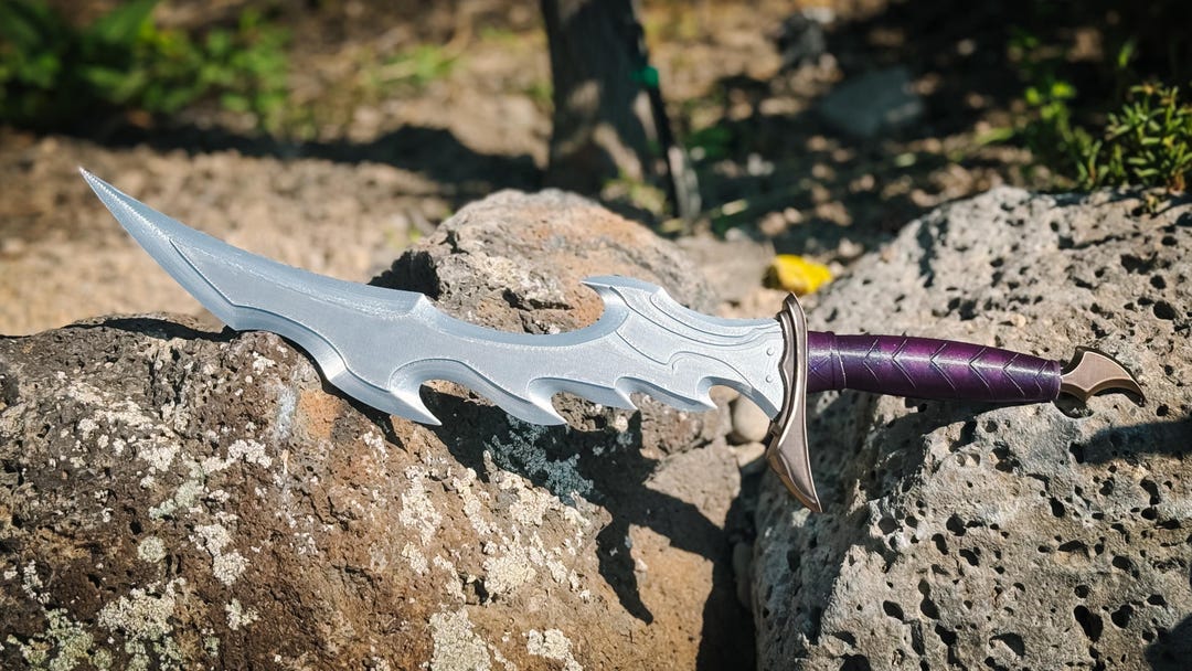 Shardblade Replica | Stormlight Archive Fan Art | Fantasy Dagger ...