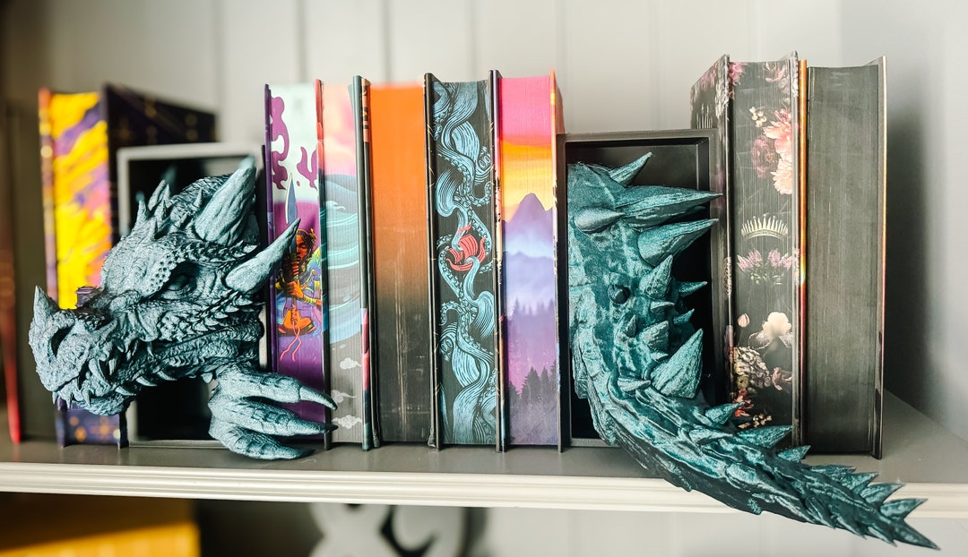 Dragon Book Nook Set: Fantasy Bookshelf Decor - Etsy