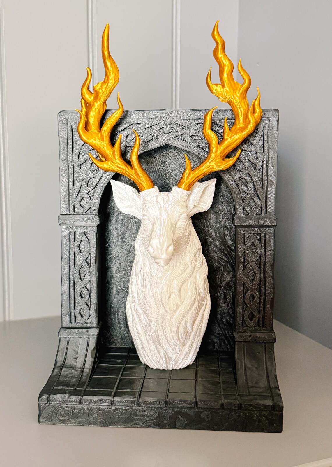 Flame Antler Stag Book Nook: Throne of Glass Inspired Bookshelf Decor ...