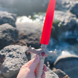 Blood Red Dagger Replica | From Blood and Ash Inspired | Poppy's Dagger ...