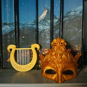 Golden Harp Replica: ACOTAR Inspired | Nesta's Harp Replica | Sarah J ...