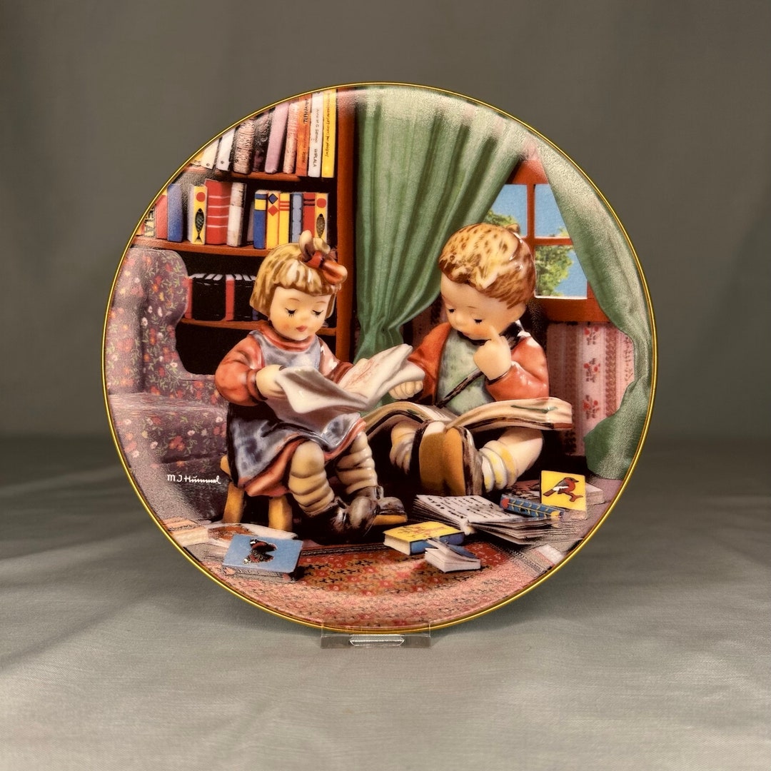 M.J. Hummel Limited Edition Porcelain Collector's Plate (budding ...