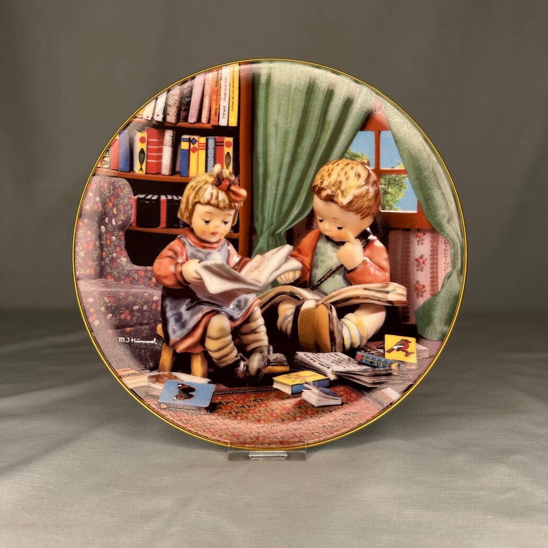M.J. Hummel Limited Edition Porcelain Collector's Plate (budding ...