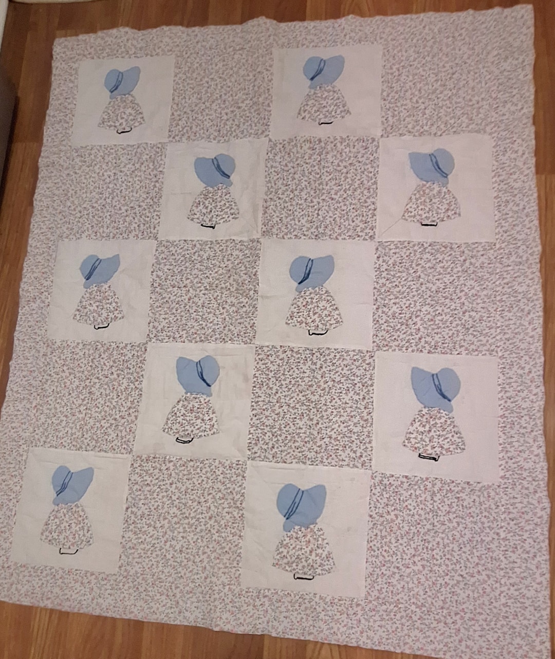 Baby Girl Quilt,sun Bonnet Girl Quilt. - Etsy