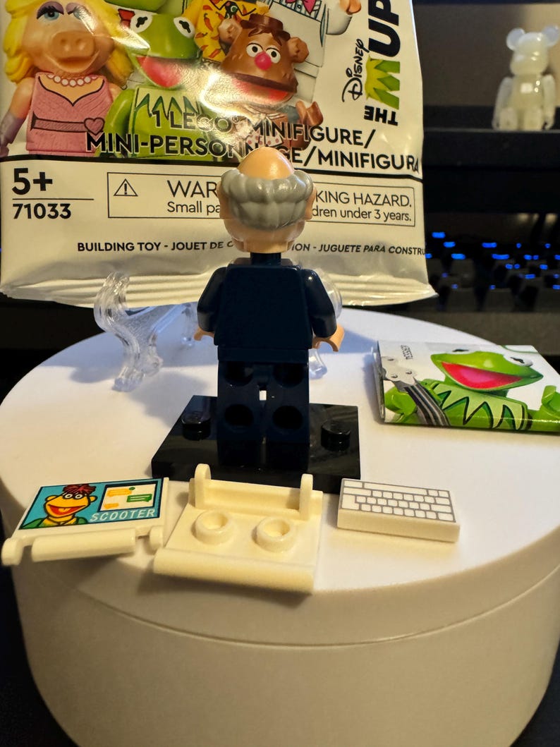 Statler LEGO® Muppet Minifigure 71033 New Collectible 10 retired - Etsy