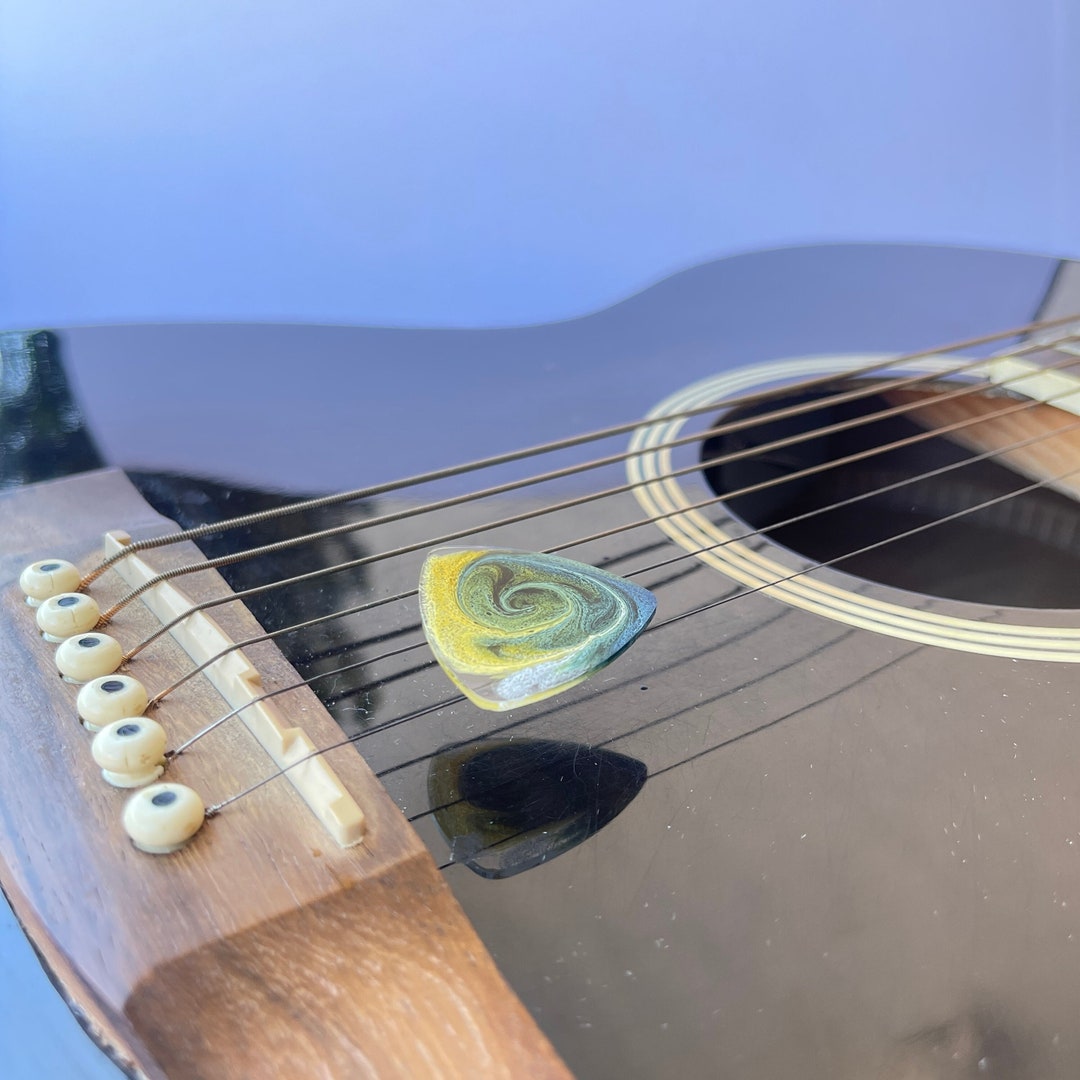 Guitar Pick in Epoxy Resin. Guitar and Bass Picks With Resin. Custom ...